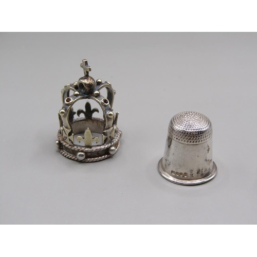 1977 SILVER JUBILEE COMMEMORATIVE SILVER THIMBLE WITH CROWN