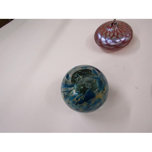 COLLECTION OF ART GLASS PAPERWEIGHTS - LARGEST 17CM H