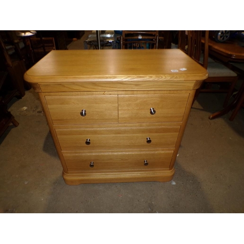 MODERN OAK CHEST