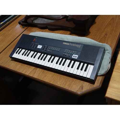 ELECTRIC KEYBOARD