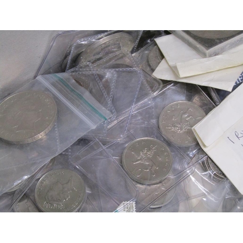 BOX OF BRITISH AND CONTINENTAL COMMEMORATIVE AND OTHER COINAGE