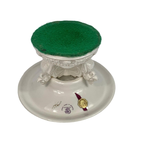 CRÈ Irish pottery centrepiece. Handcrafted in Galway. 20 x 13cm