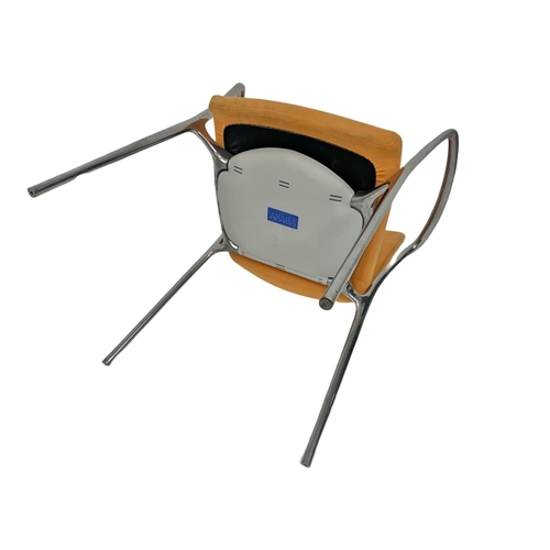 A set of four "Gorka" chairs, dsigned by Jorge Pensi, for AKABA. Mid ...