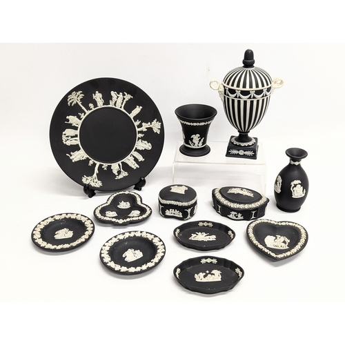 12 pieces of Wedgwood Jasper Ware black basalt pottery.