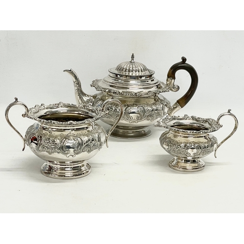 A good quality 3 piece late 19th century Georgian style ornate silver ...