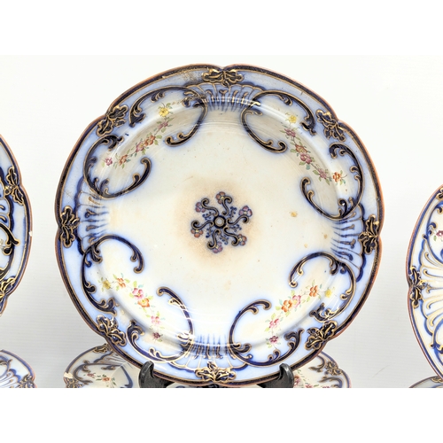 A quantity of Victorian decorative dinnerware.