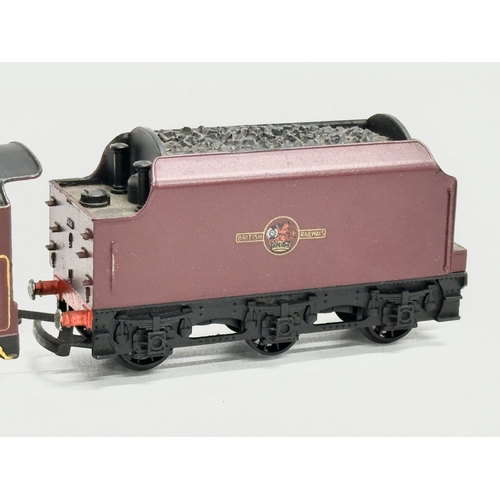 A Tri-ang Wrenn OO/HO Locomotive City of London train with box. 2226.