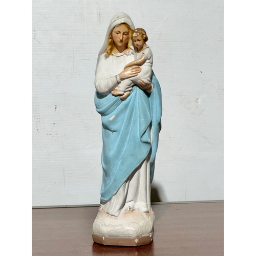 A vintage Madonna & Child religious figure. 32cm