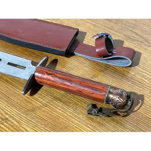 A large hunting knife. Rambo style knife. 35cm