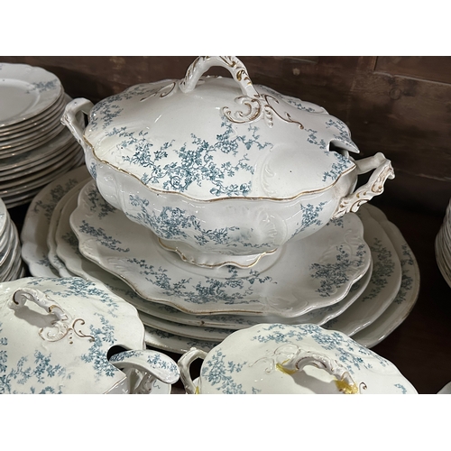 A Late Victorian dinner service. 52 piece.