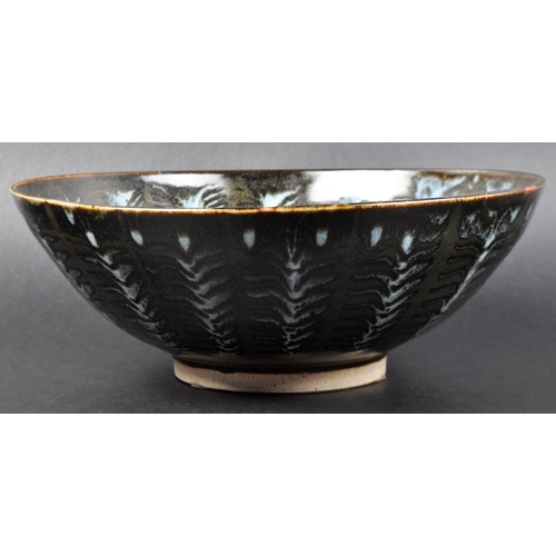 David Eeles (1933-2015) - Shepherd's Well Pottery - A large retro 20th ...