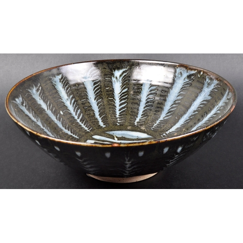 David Eeles (1933-2015) - Shepherd's Well Pottery - A large retro 20th ...