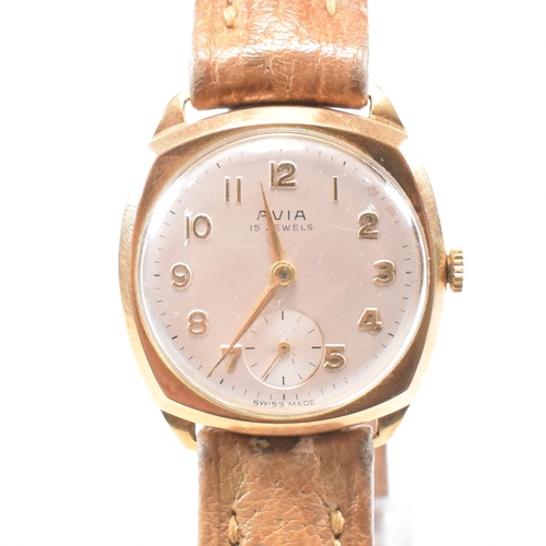 A 9ct gold Avia 15 jewel wristwatch. The gentleman's watch with ...