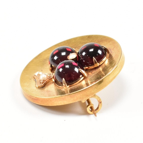 A French 18ct gold garnet and pearl club brooch pin. The brooch set ...