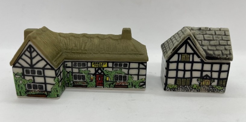 Leighton Hall Auctions | Wade Ceramics