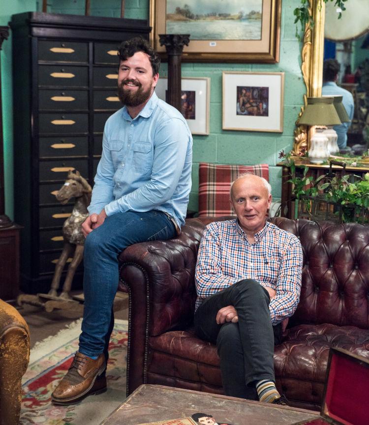 About Us | Victor Mee Auctions